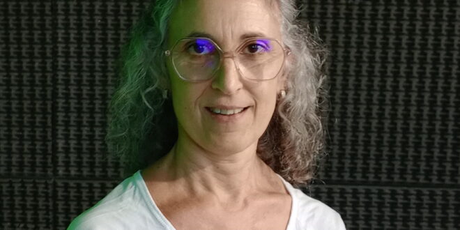 HISTORIAS: ANDREA LAGOS, LA ABOGADA LOBENSE QUE DESCUBRIÓ EL YOGA POR ...